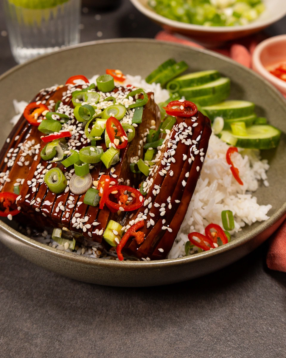 Vegetarisk biff – enkelt recept på skårad tofubiff i teriyakisås | Yipin
